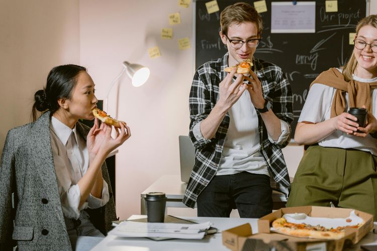 What Is Stress Eating? Causes, Signs, and How to Stop | Nabi Health Blog